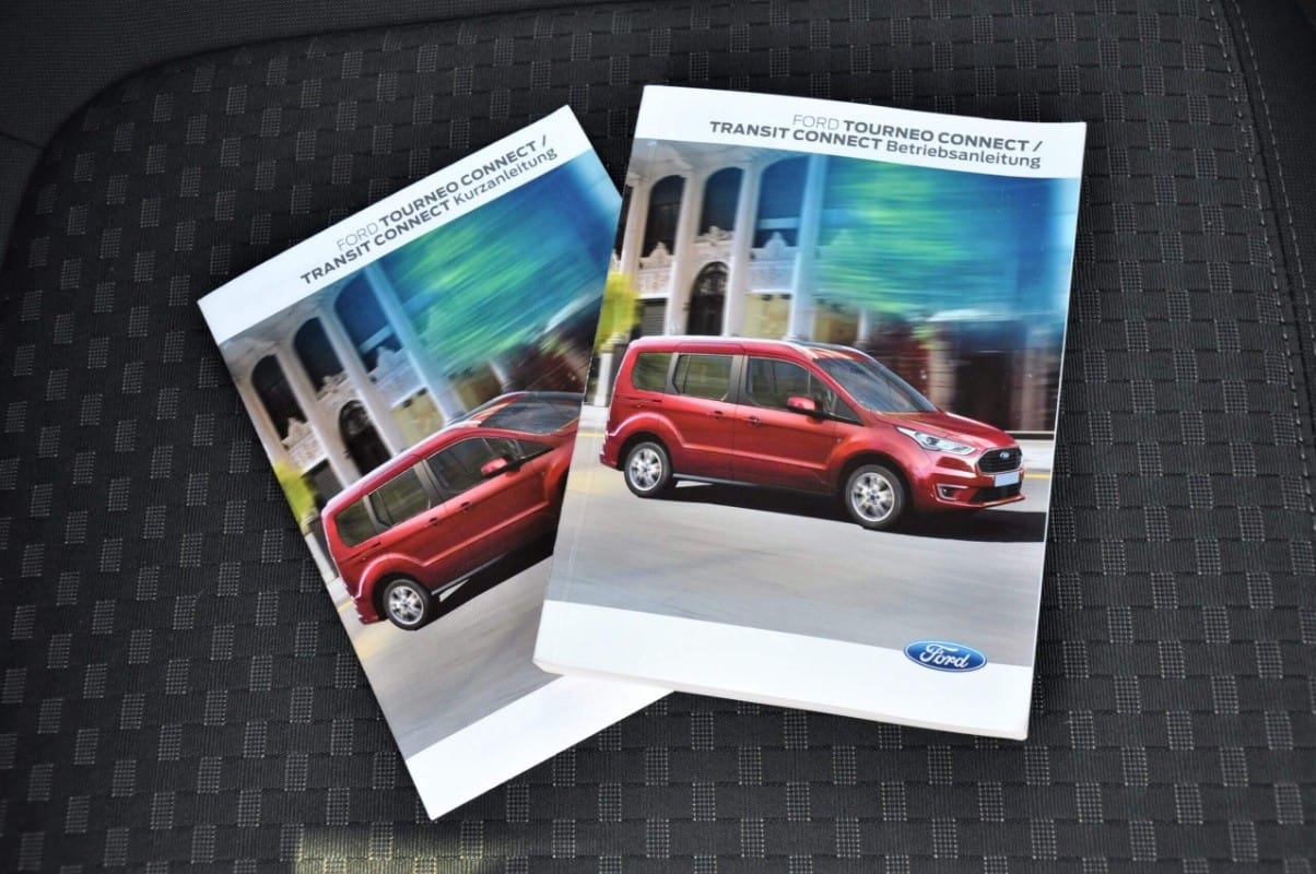 Ford Transit Connect 5 Locuri Maxi - Levis Automobile