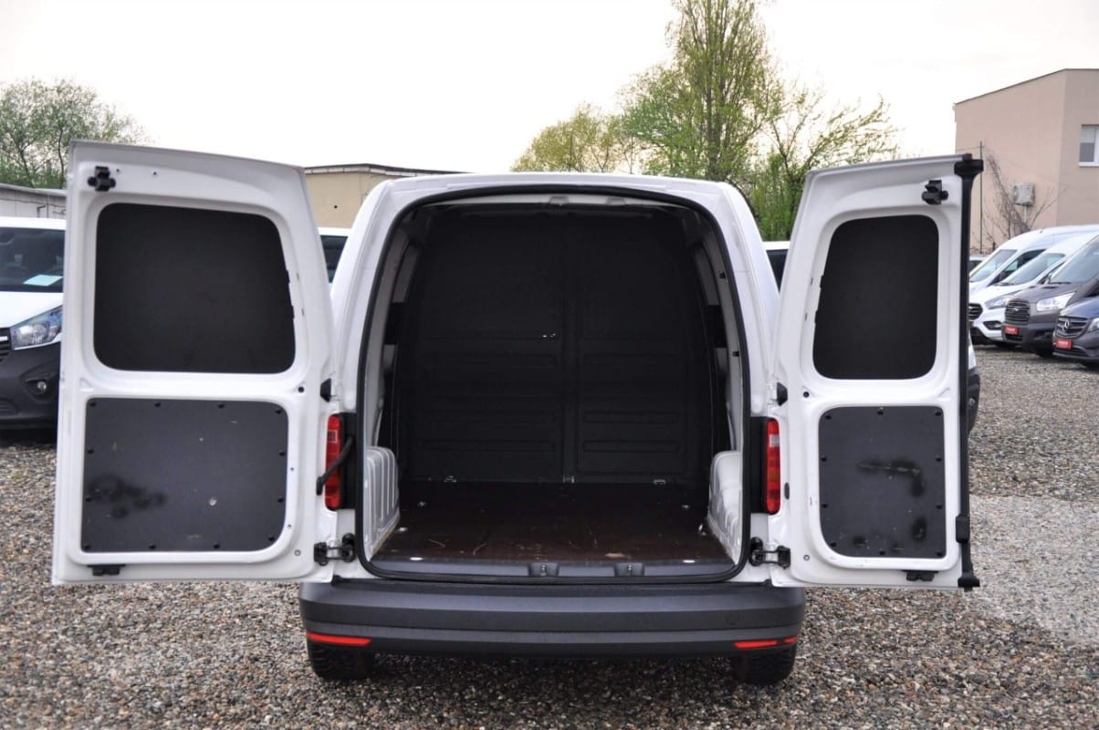 Volkswagen Caddy Maxi Van - Levis Automobile