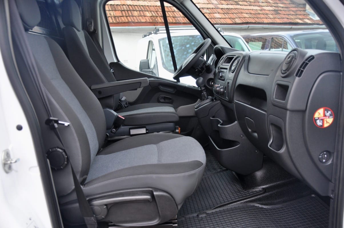 Renault Master L2H2 Van - 2018 - Levis Automobile