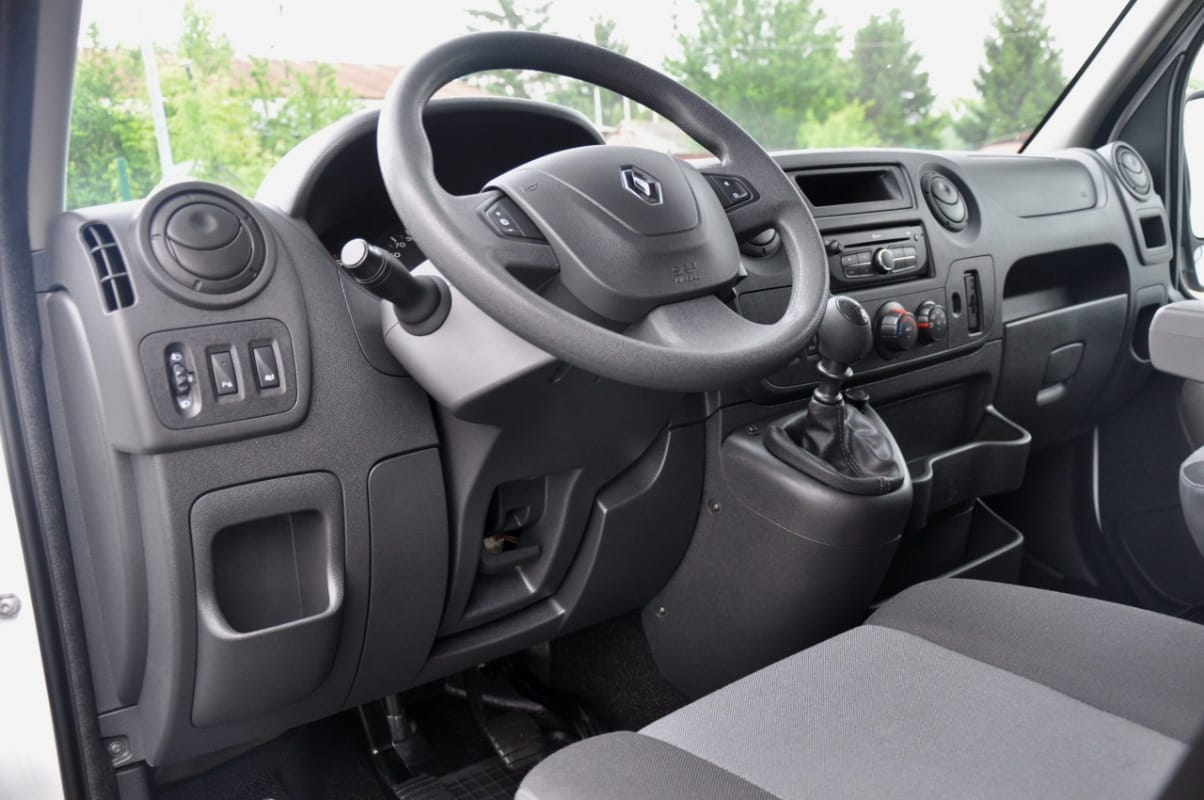 Renault Master L2H2 Van - 2018 - Levis Automobile